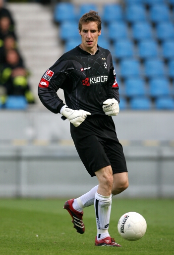 torwart.de - Torwarthandschuhe, Torwarttraining, Alles für die Nummer 1 ...